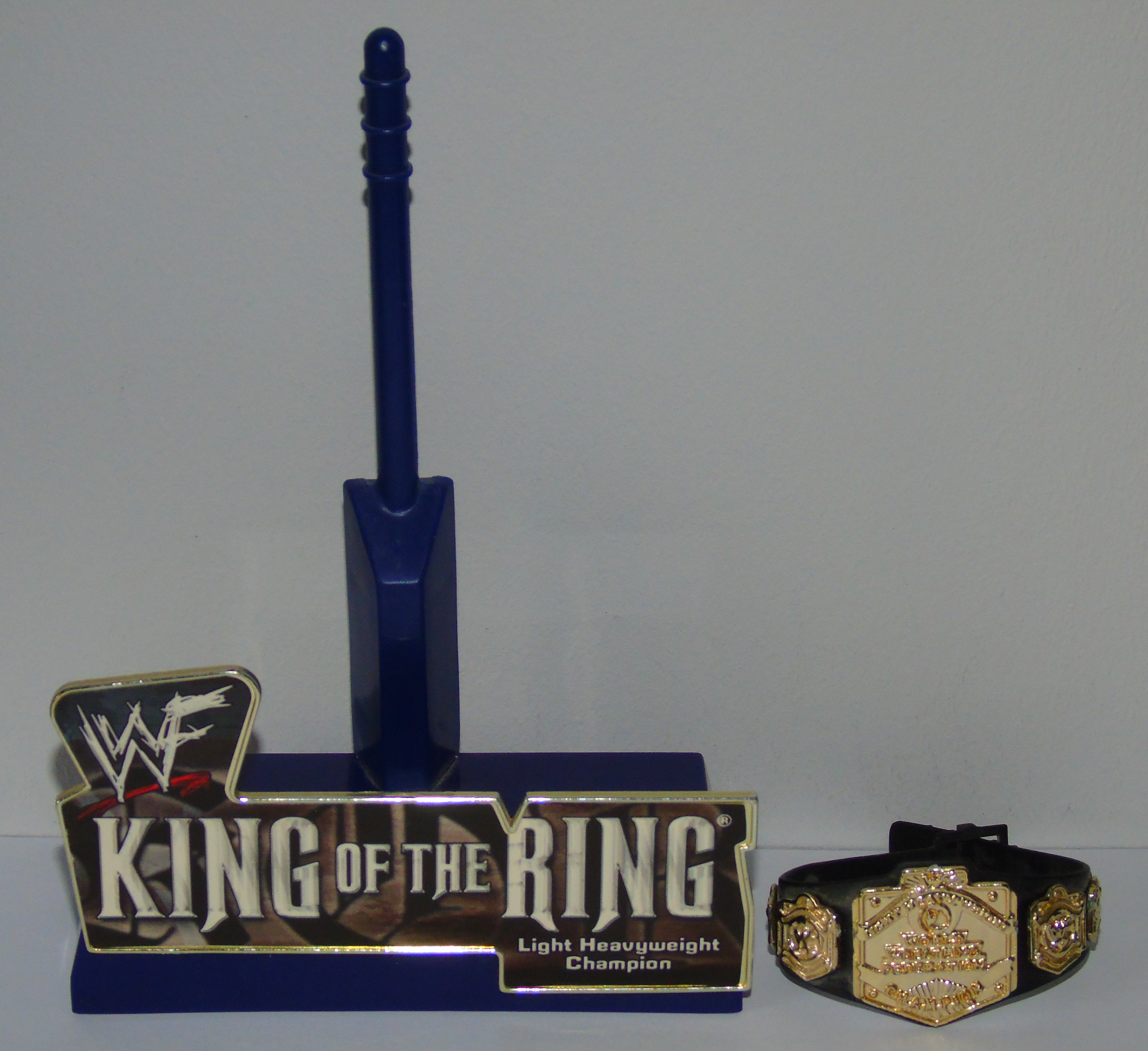 WWF Wrestling King of the Ring Stand and Light Heavyweight Title Figur ...
