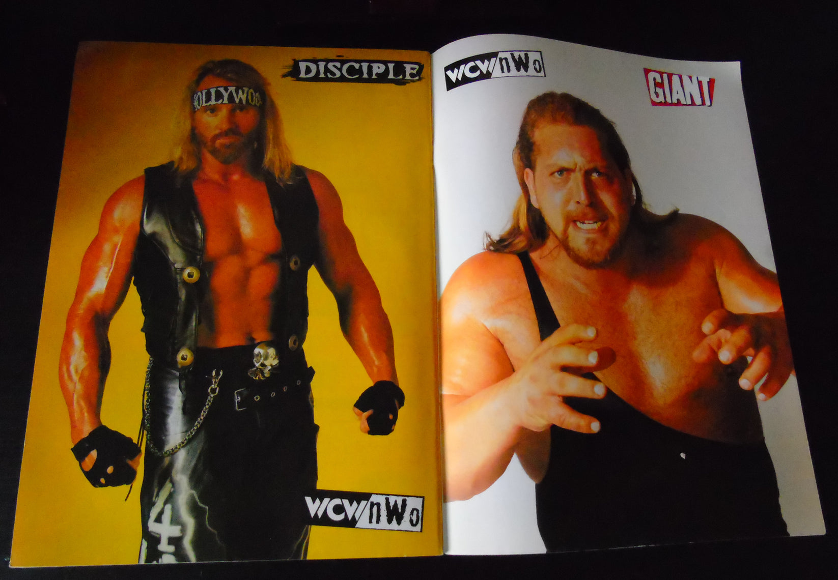WCW/nWo Magazine November 1998 Issue 44 – RetroWrestling.com